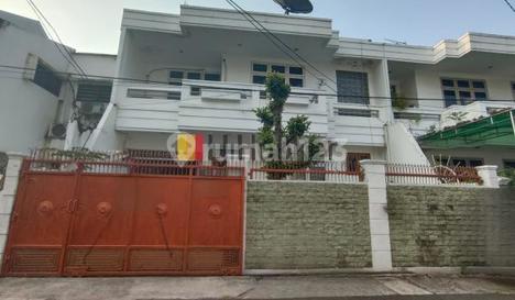 Rumah Dijual di Tomang, Jakarta Barat | Harga 2025