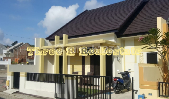 Rumah cantik design minimalis cluster one gate | Rumah123